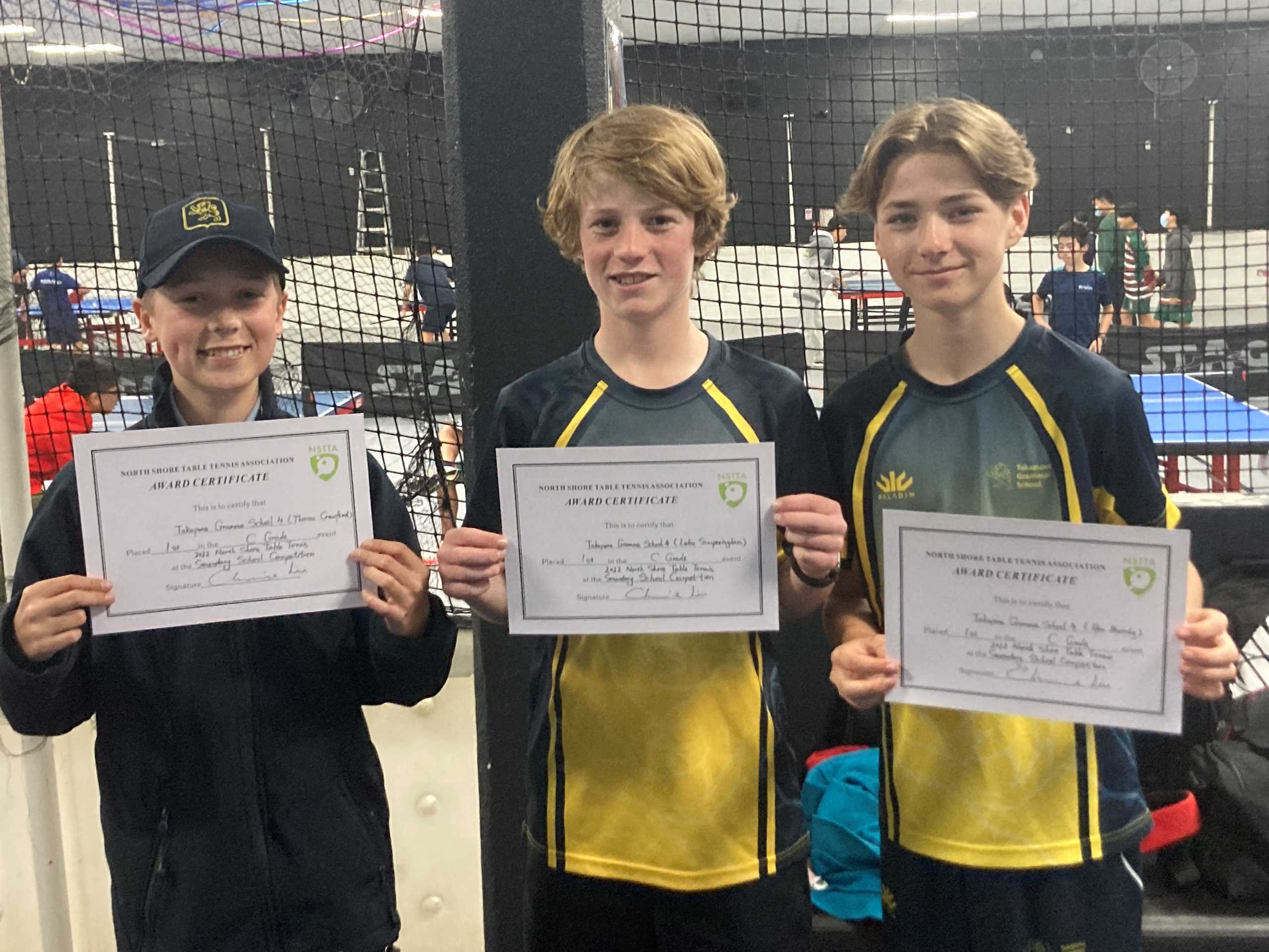 Table Tennis: Two teams take out their grades