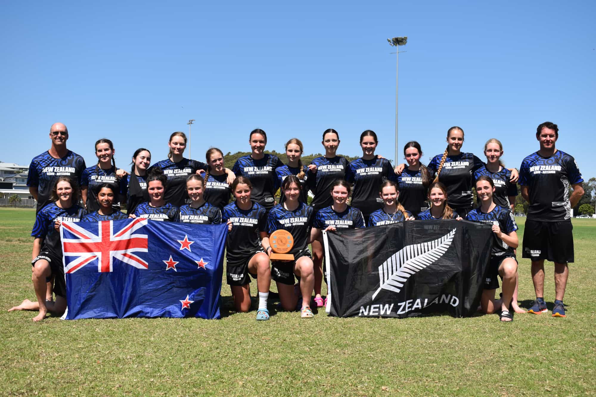 Ultimate Frisbee: Briar Carter and Emily McNamara represent New Zealand