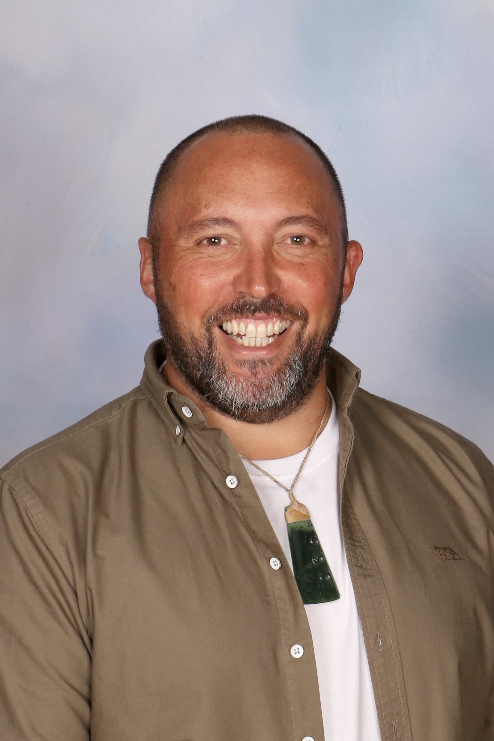 Porritt School - Our Staff