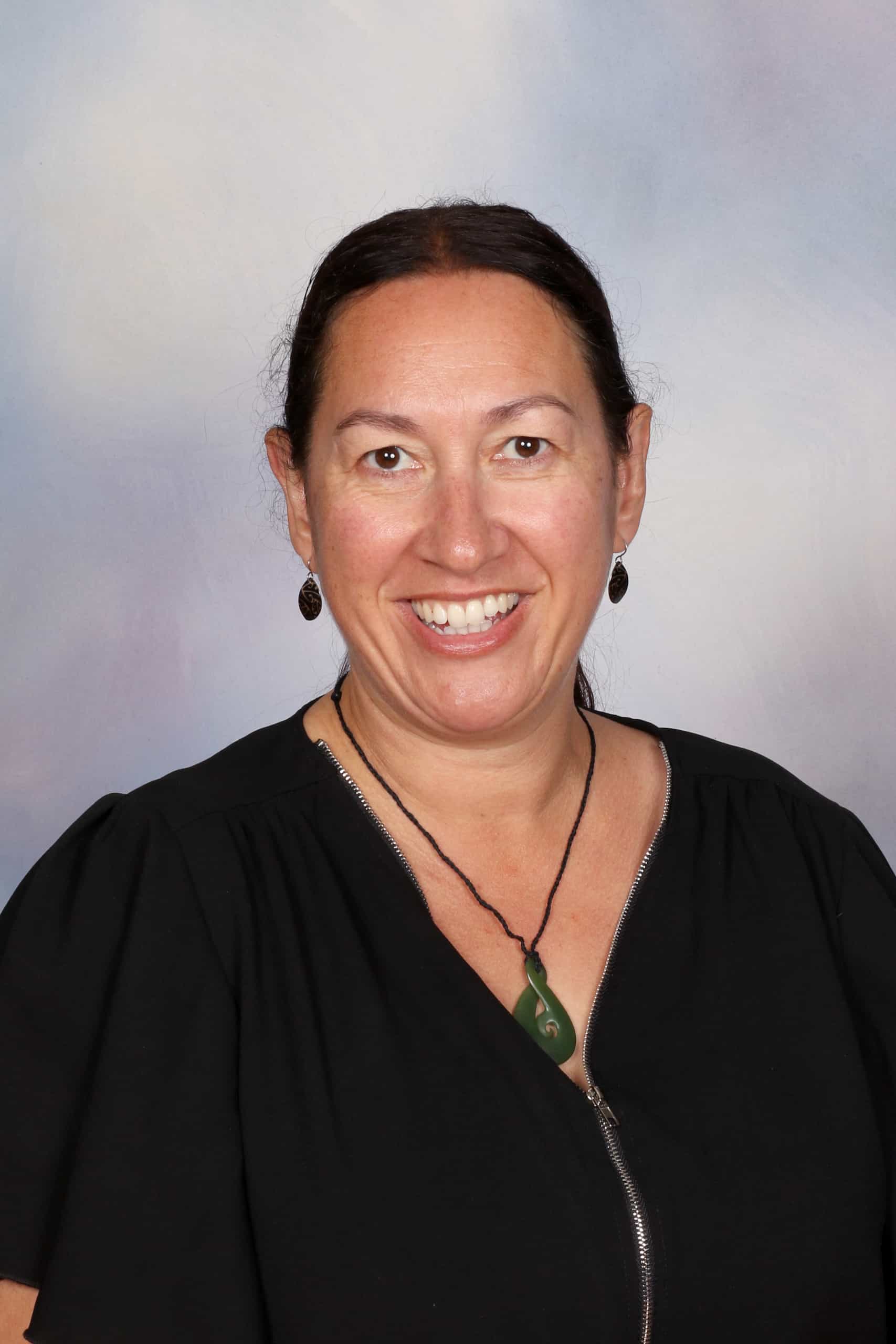 Porritt School - Our Staff