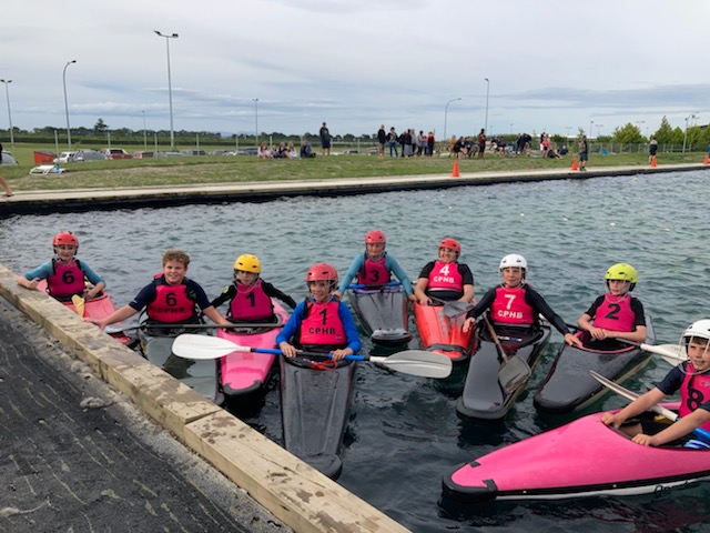 Intermediate School Canoe Polo Team Finishes Season Strong