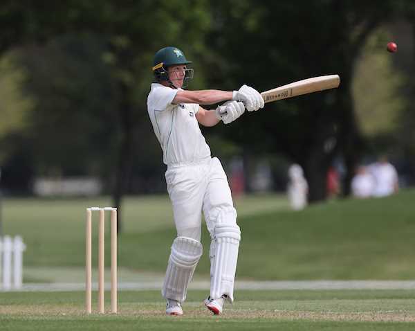 BAYLEY WIGGINS STUNS ON FIRST-CLASS DEBUT
