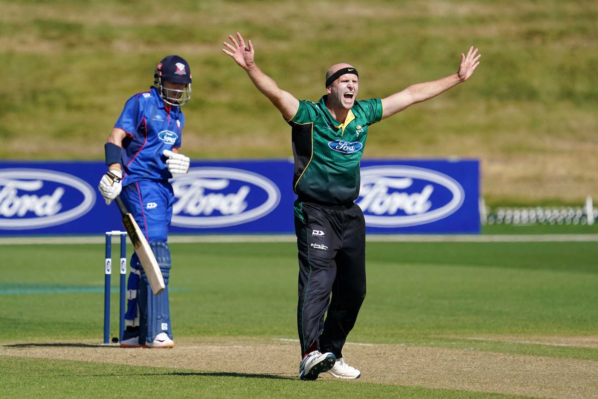 STAGS RUNNERS-UP IN FORD TROPHY