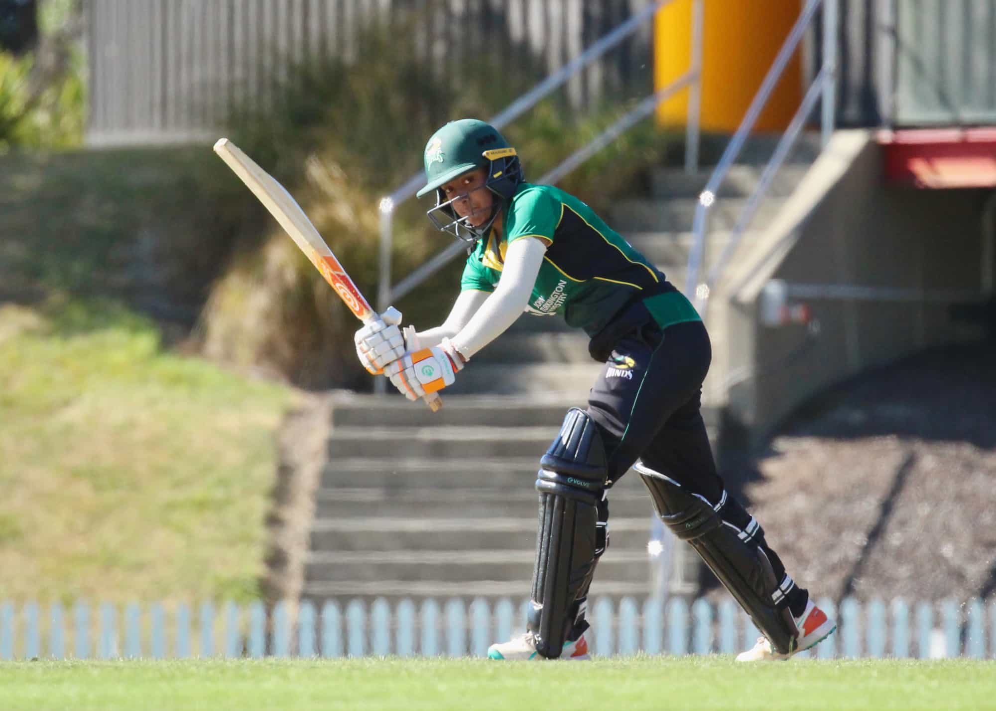 MONIQUE REES RETURNS FOR HINDS HBJ