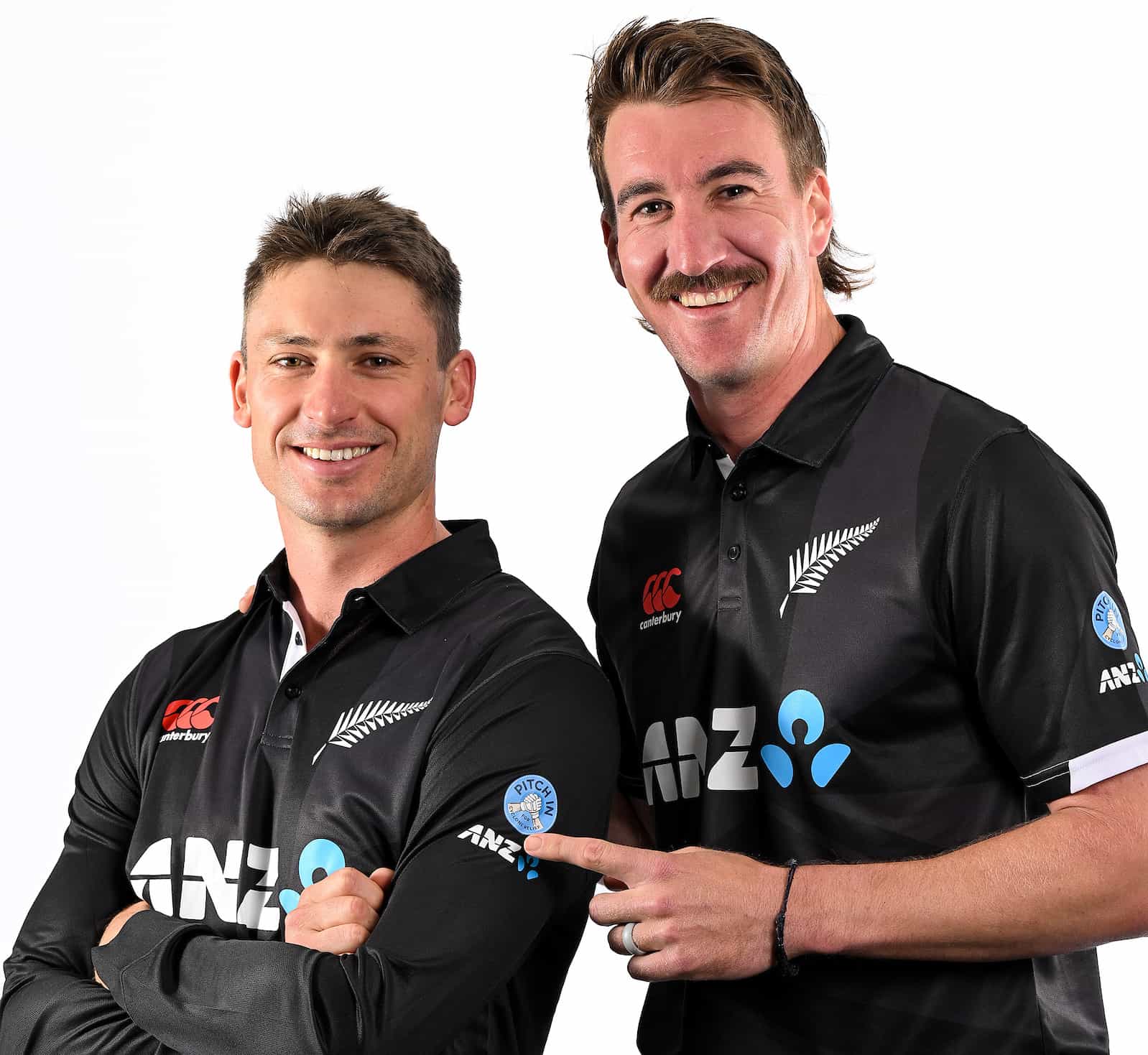 WILL YOUNG, BLAIR TICKNER RETAIN BLACKCAPS CONTRACTS