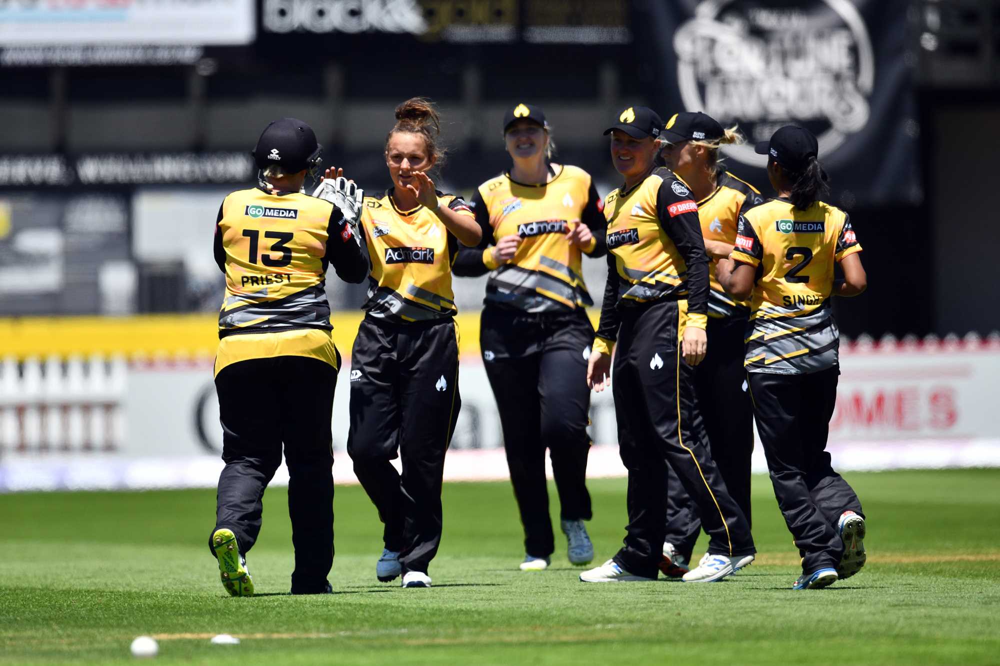 Kerr sisters combine in big Blaze win