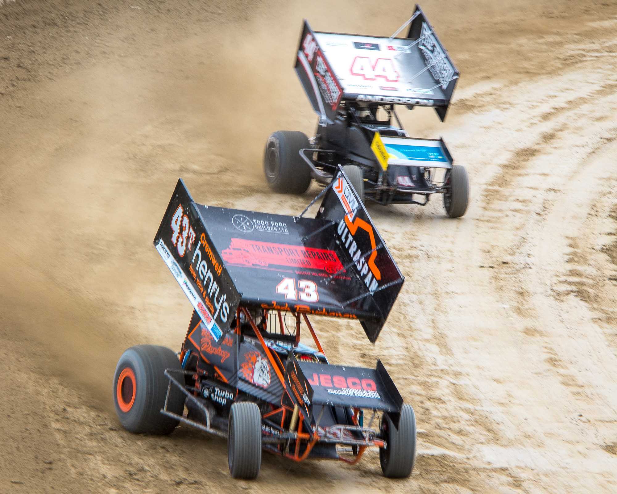 TALENT-LOADED FIELD AS TITLE RETURNS TO CROMWELL