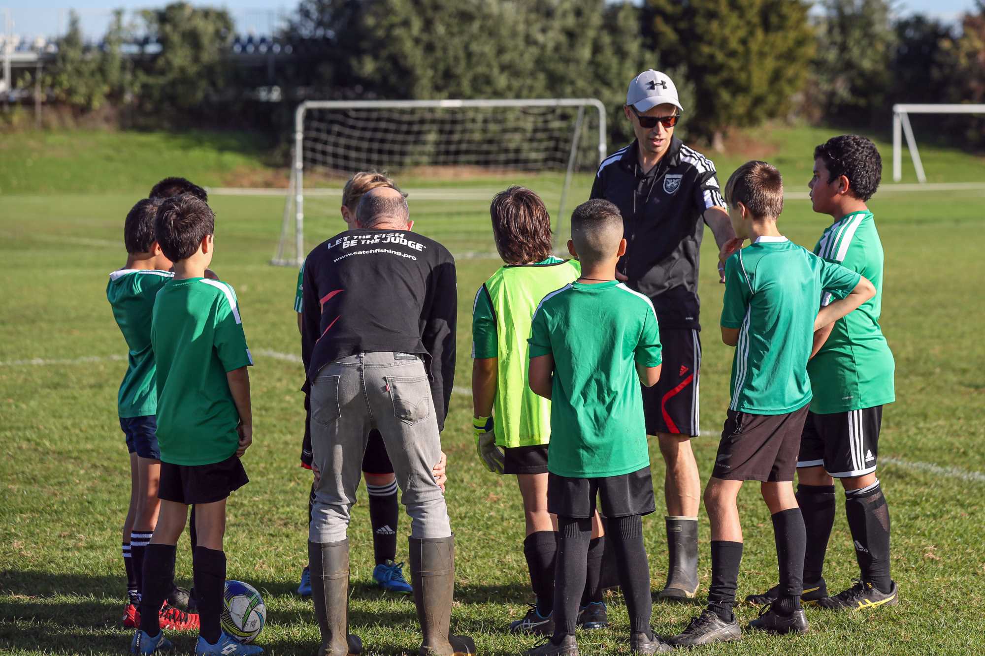 Nominate your favourite football volunteer to win a $50 Prezzy Card