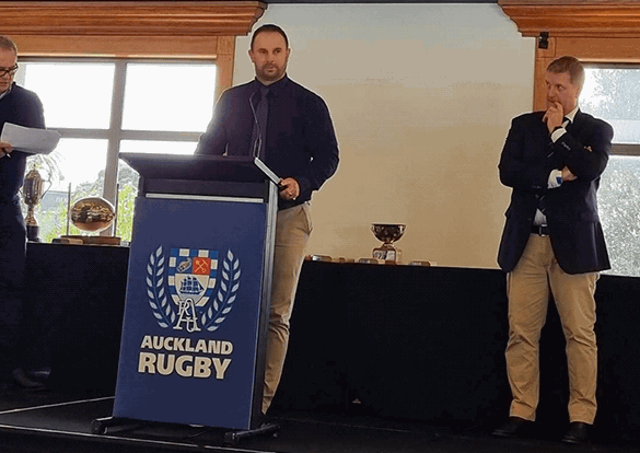 Mark Thomas wins ARU most promising coach in 2022