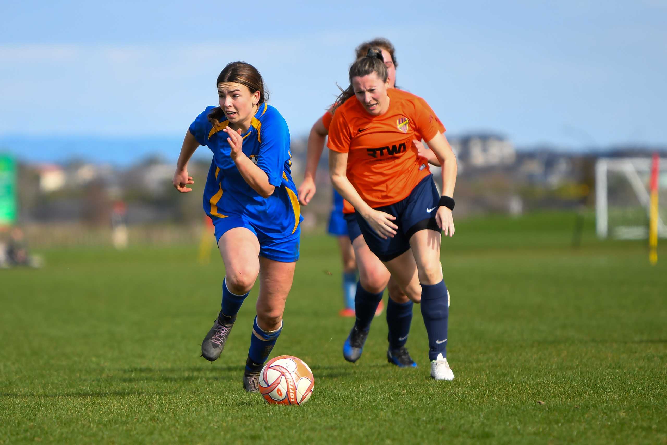 Thames Football Club - Home