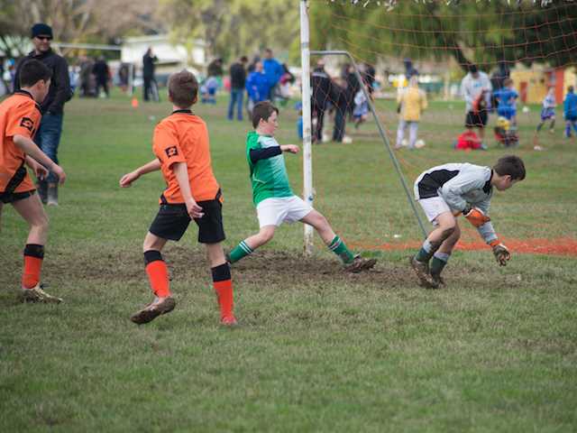 Takaro AFC Inc. - Mini Football (9-12 YRS)